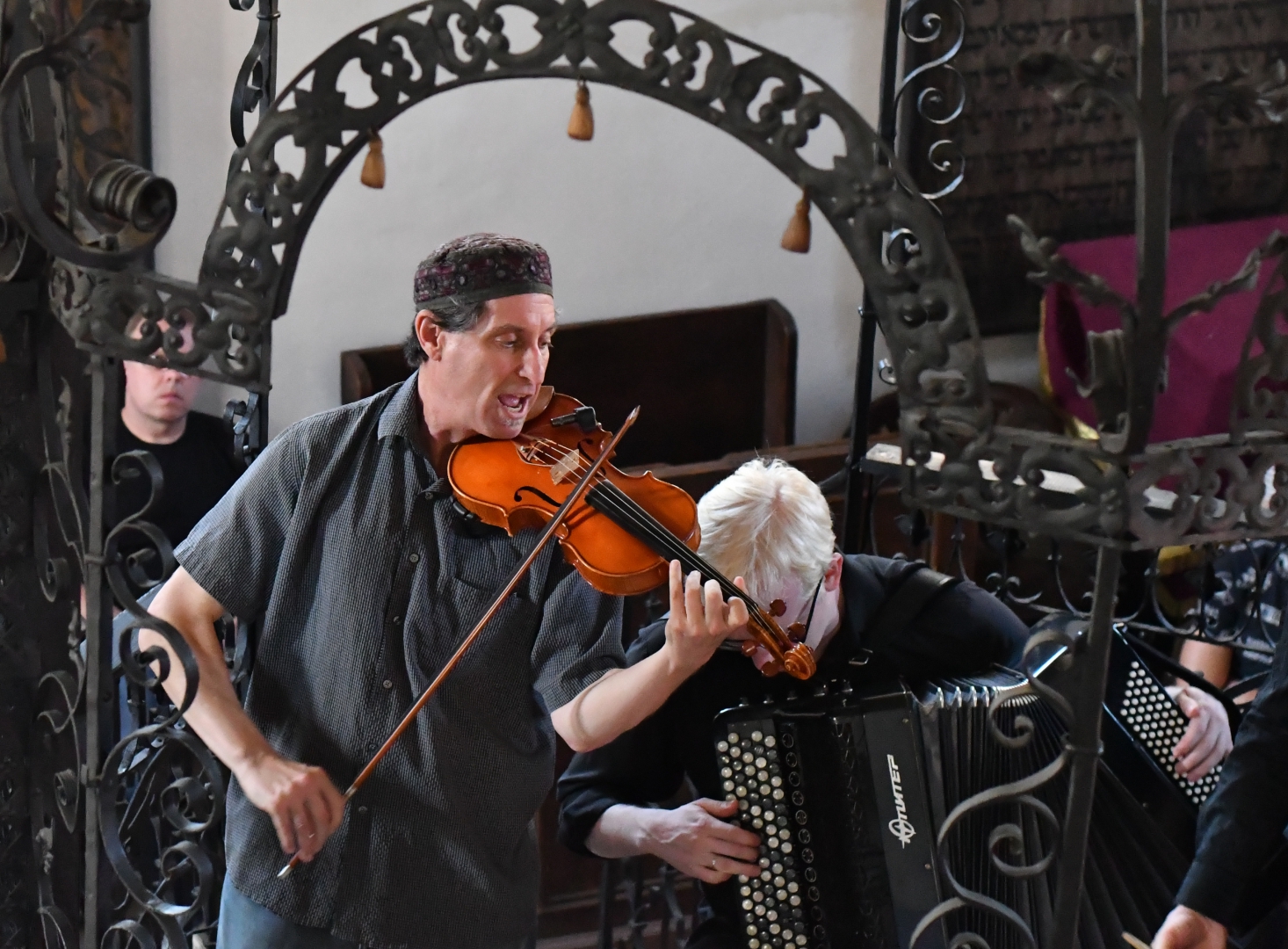 Klezmer in an Old Synagogue: Yale Strom & Elizabeth Schwartz Interview ...
