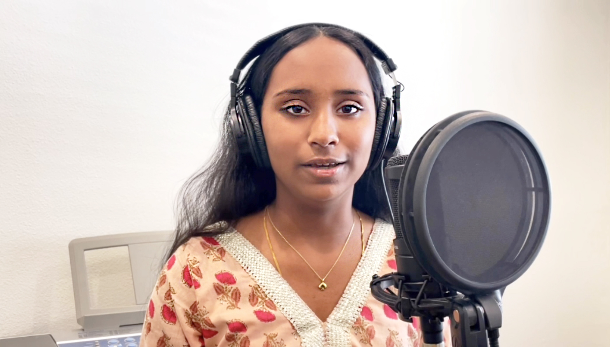 Teen Indian Singer Blends Indian Classical Music with EDM - WORT-FM 89.9