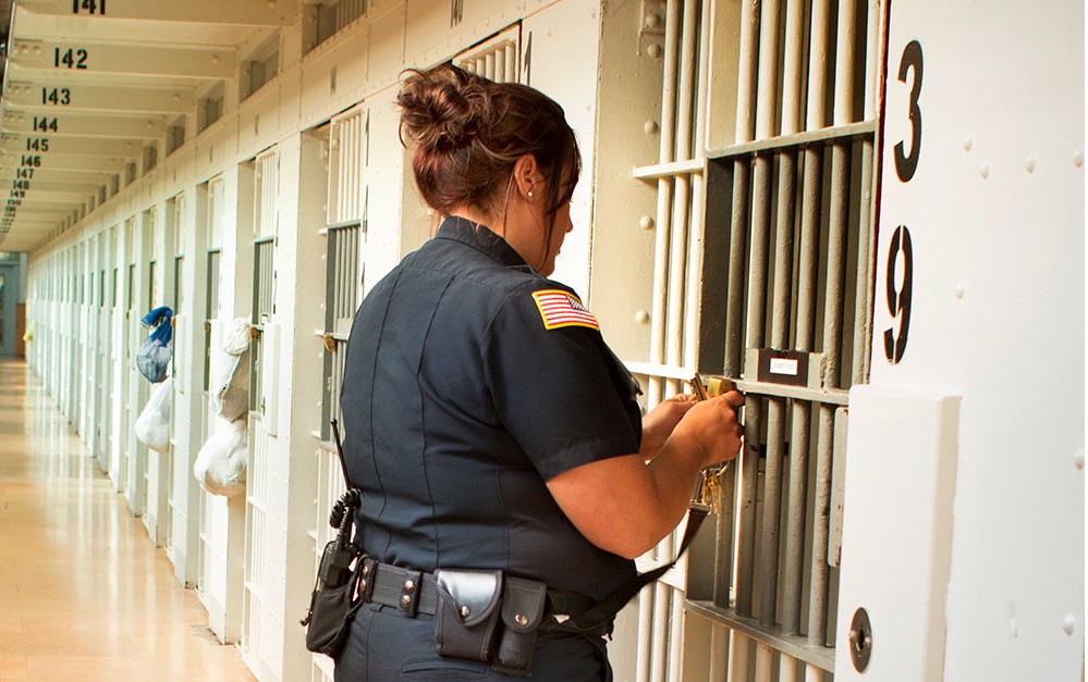 Nearly half of Wisconsin paroles end with re-incarceration - WORT-FM 89.9